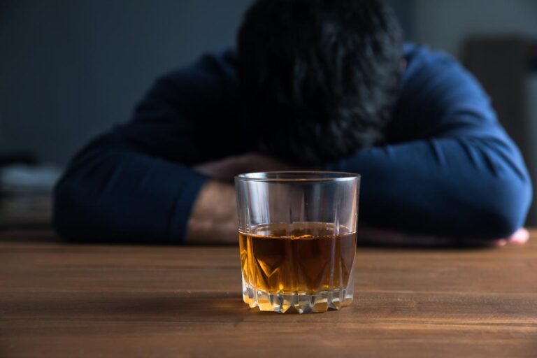 How Long Do Alcohol Poisoning Effects Last? | Alcohol Rehab